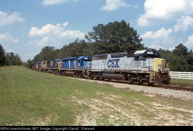 Q541/CSX 8954 "SD45-2"